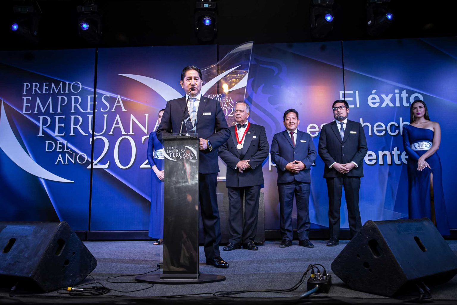 Nosotros - Grupo Credco